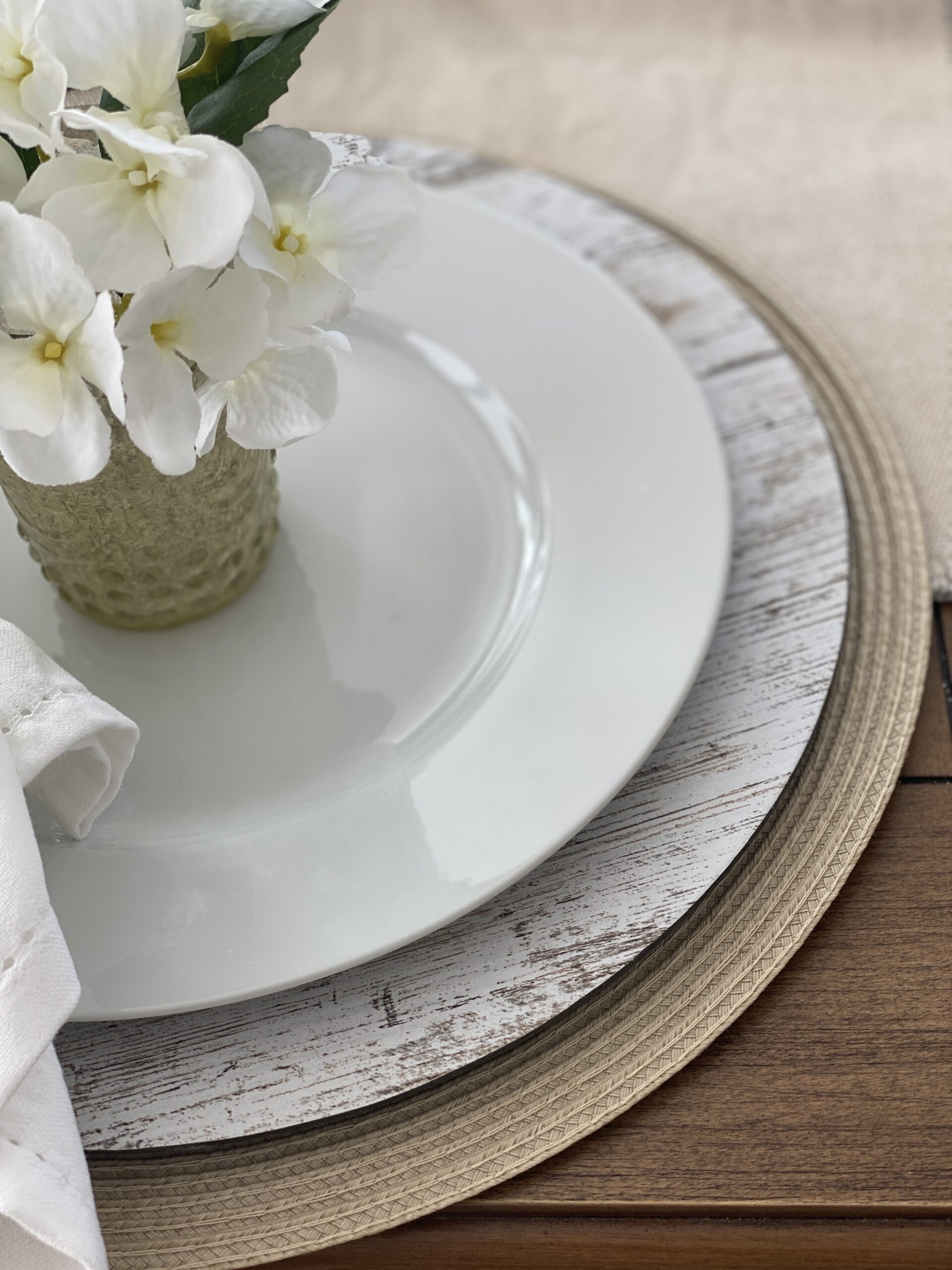 White Plates Are The Little Black Dress For Your Tabletop - Just Jill