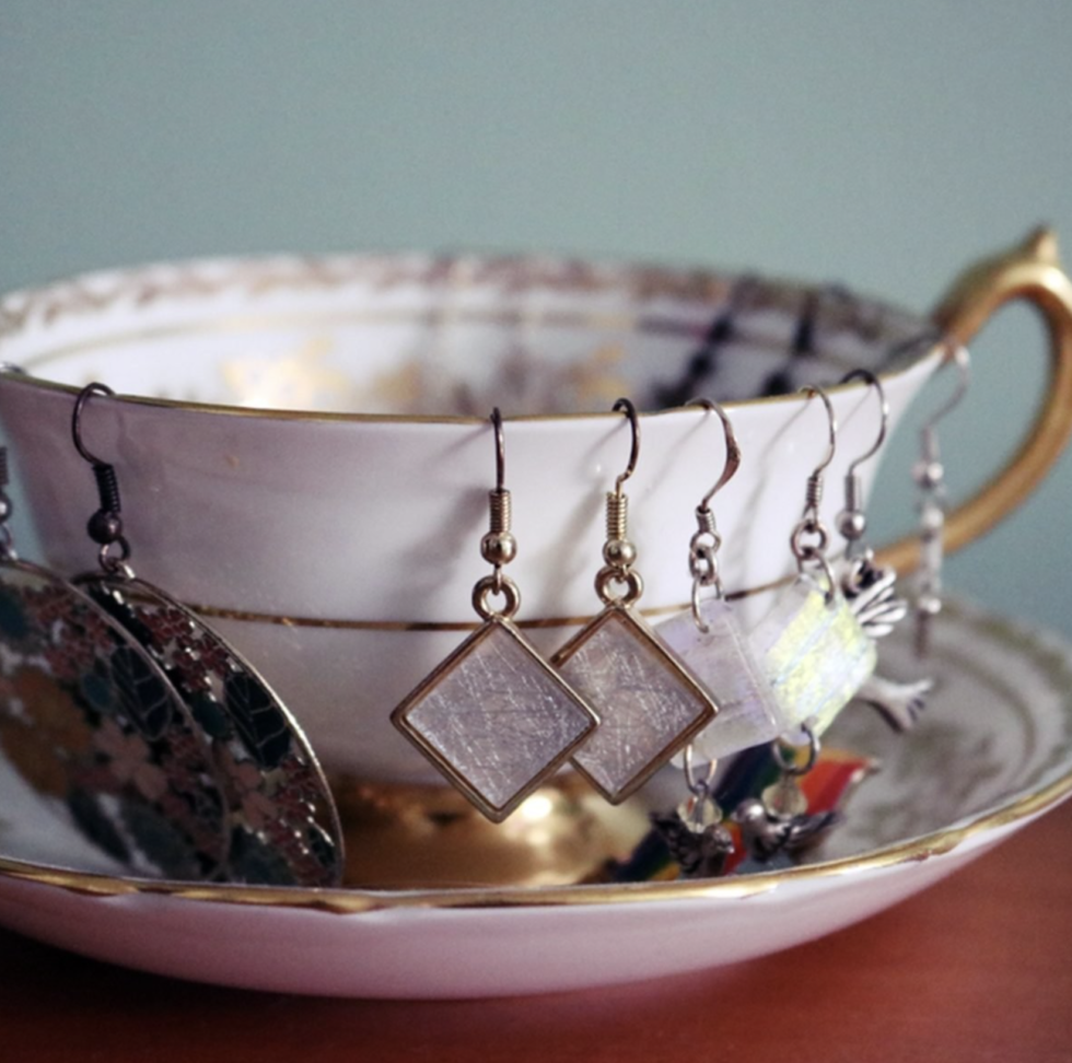7 Ways To Repurpose Your Vintage Teacups - Just Jill
